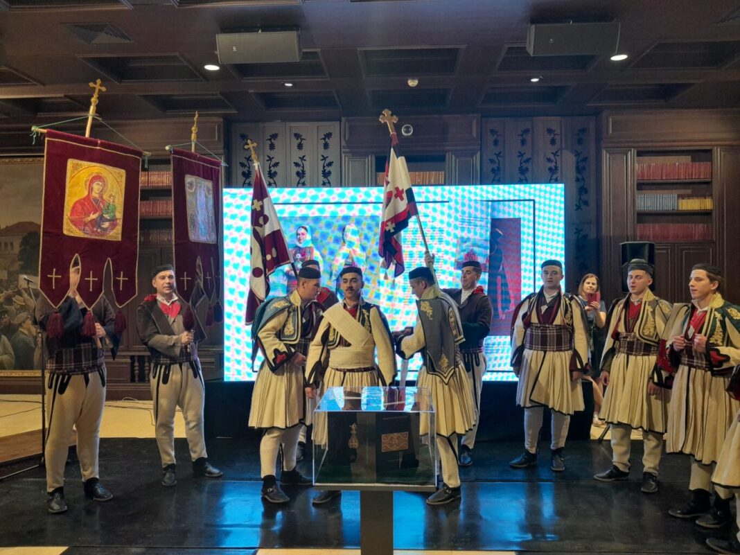 Промоција на монографијата „Македонски народни носии“ од Владимир ...