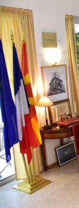 Политичките условувања на Париз за Македонија немаат ниту историски ...